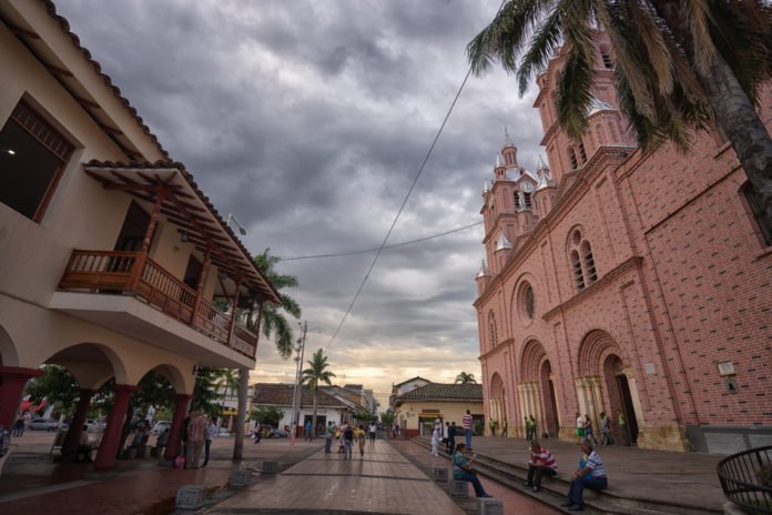 8 Lugares Turísticos de Buga - ¿Qué visitar? (2022)